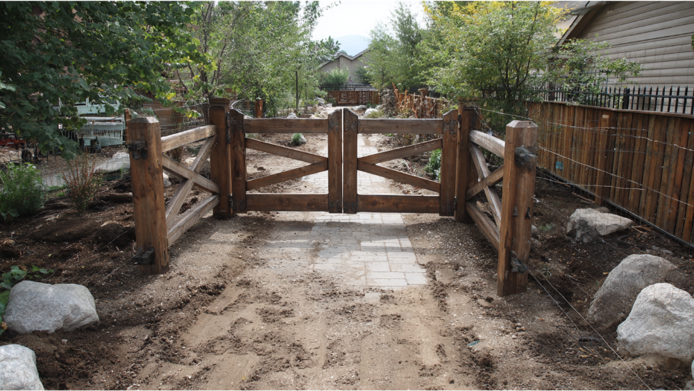How Are Fence Gate Posts Reinforced During Installation? | Inline ...